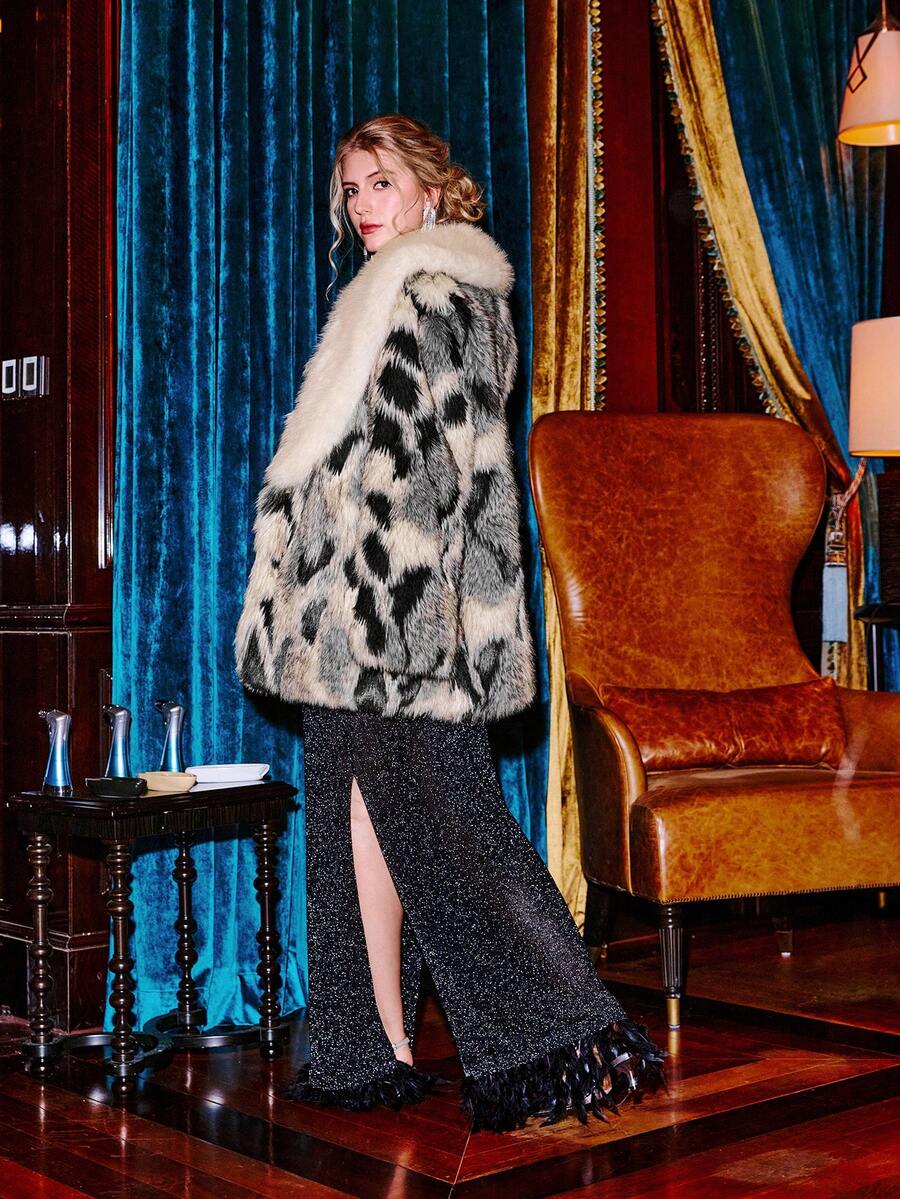 VOLUPTÉ CURVE Chaqueta corta con escote en V de talla grande con ...