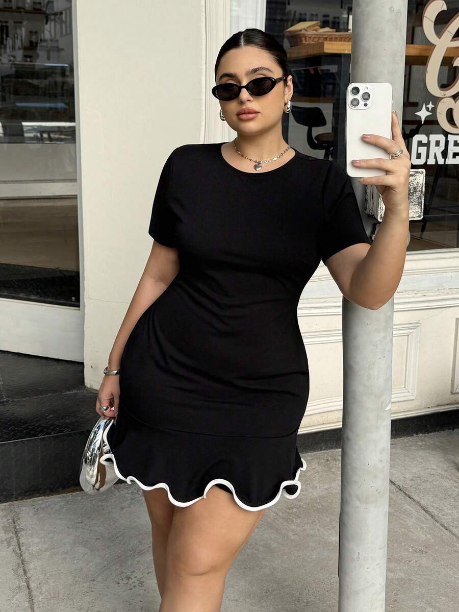 Dripcurv Plus-Size Women's Black Stretchy Bodycon Tulip Dress, Party ...