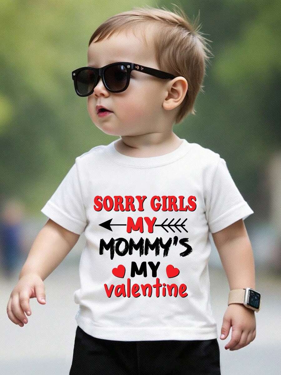 SHEIN Camiseta de Manga Curta com Gola Redonda, Estampa Fofa de Coração ...