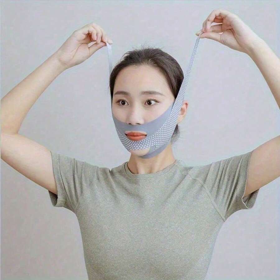 V-Shaped Slimming Face Mask, Relaxing And Reducing Double Chin, Using ...