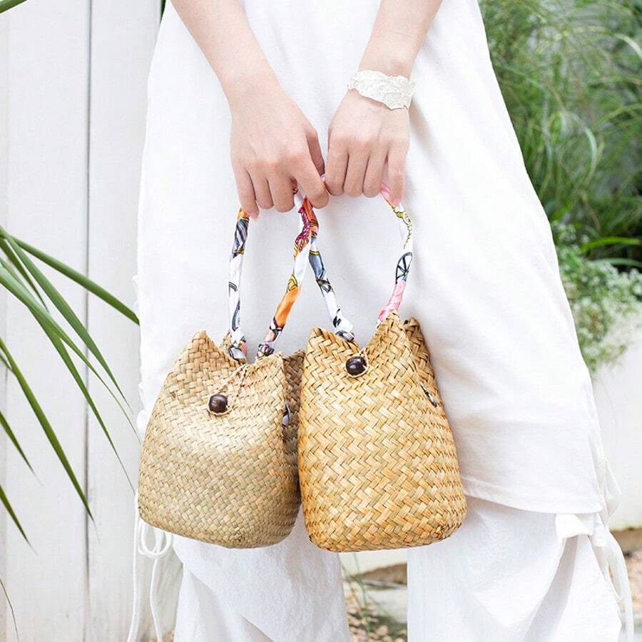 Handmade Weaving Small Fresh Straw Bag Round Bucket Handbag Seaside ...
