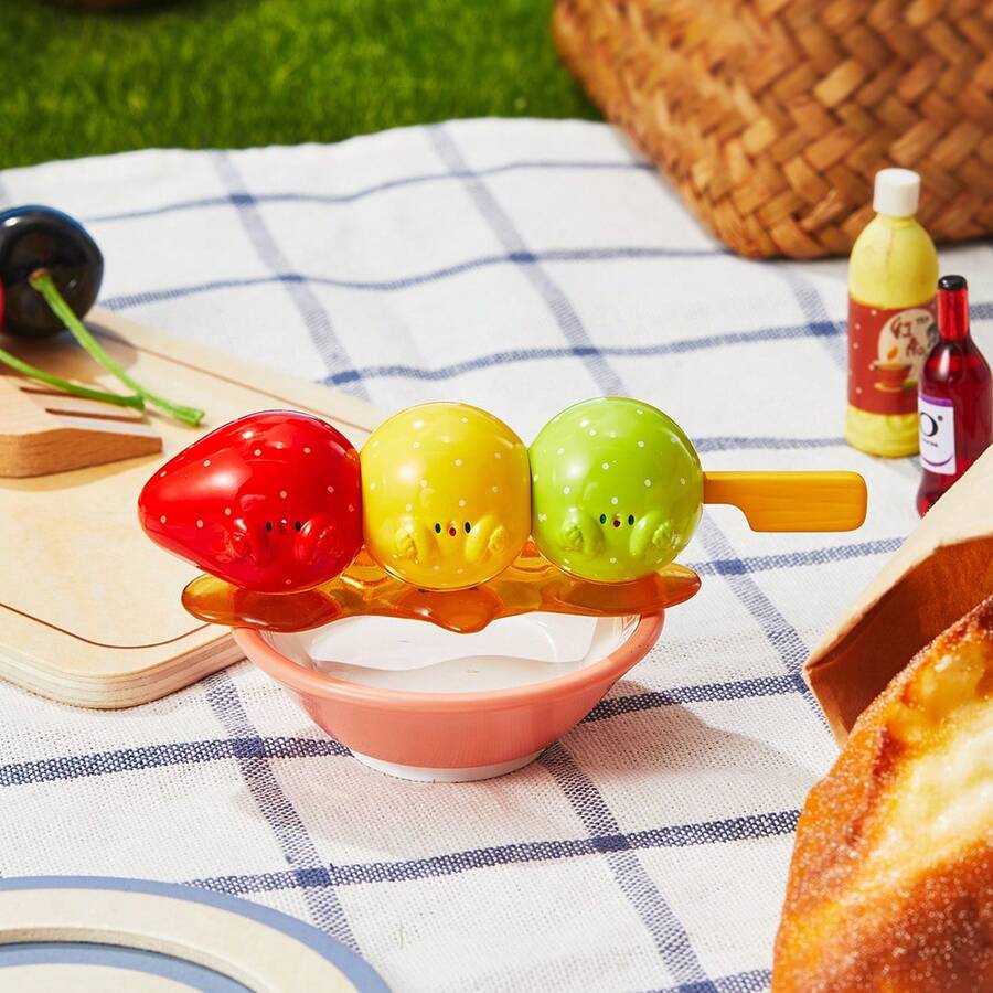 Miniso MINISO Everything Holding The Face Out Of The Picnic Theme Play ...