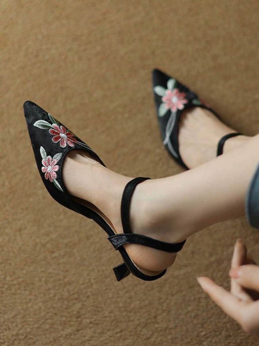 Chinese Style High Heels For Women, Fit For Cheongsam, Embroidered ...
