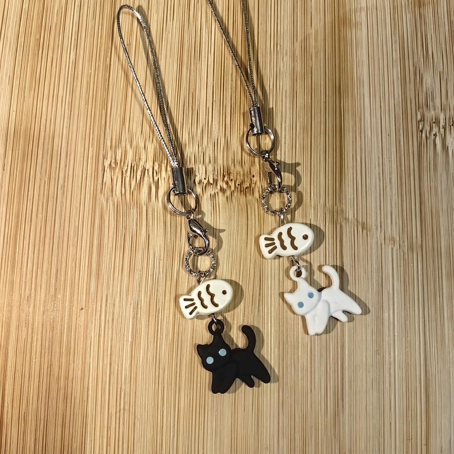 Cute Cat Phone Charm Black And White Cat Fish Phone Chain Keychain Bag ...