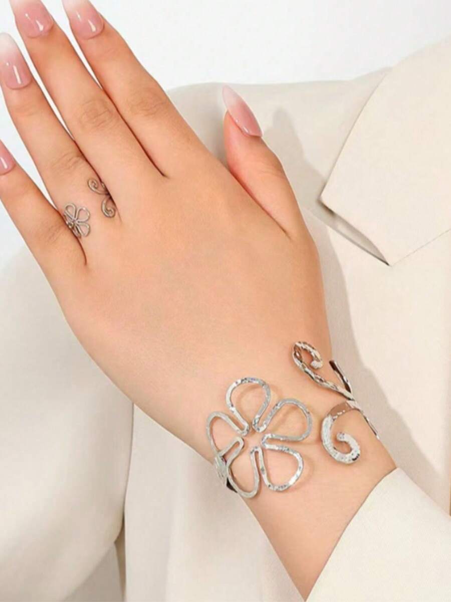 2pcs Unique Hollow Floral Line Design Metal Women Bangles, Versatile | SHEIN USA
