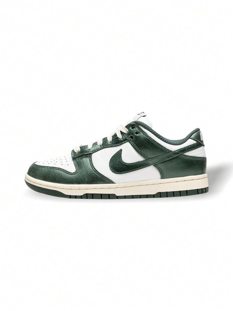 Nike Dunk Pro Green Sneakers Heritage Color-Blocking Aged Details Bold ...