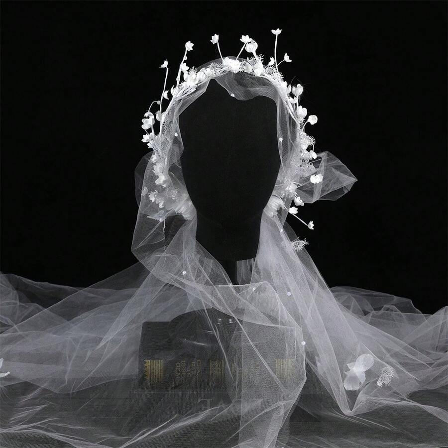 A Sweet And Ethereal Lily Flower Veil For Ladies, Suitable For Wedding ...