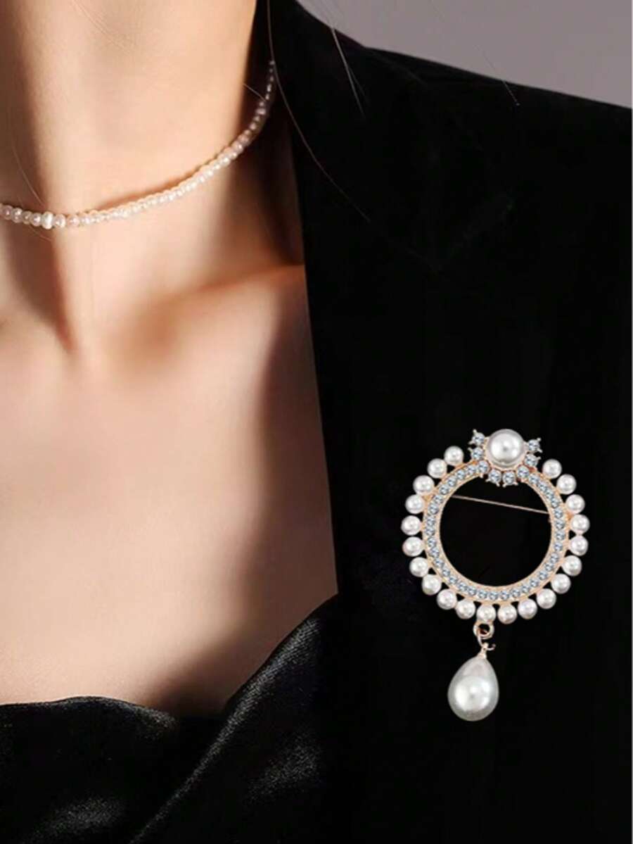 1pc Classic Elegant Circular Floral Pearl Rhinestone Brooch, Versatile ...