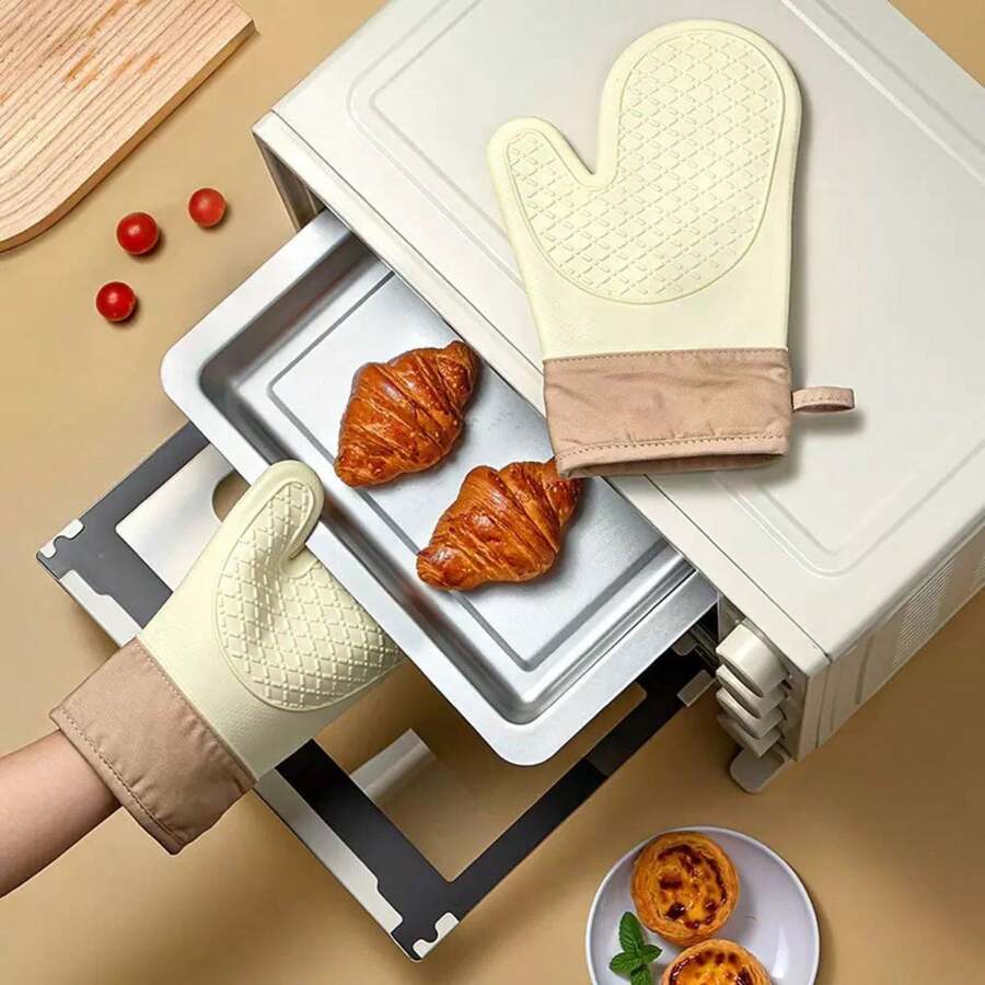 Heat Resistant Durable Soft Silicone Oven Mitts, Protective Grilling ...