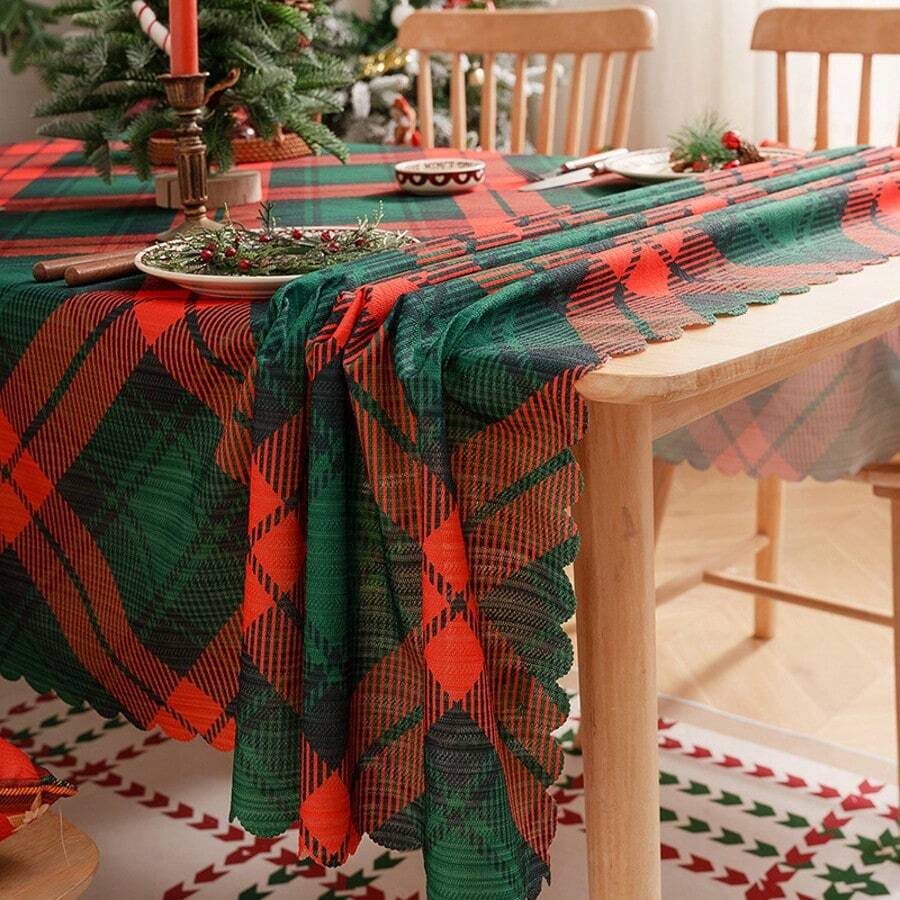 A Square Christmas Tablecloth, A Round Table Decorative Tablecloth ...