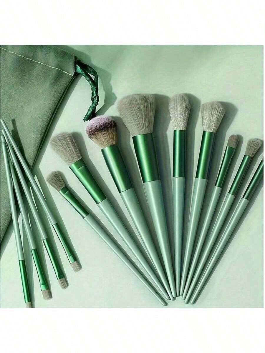 Makeup Brush Set 13 Pcs Premium Synthetic Foundation Powder Concealers ...