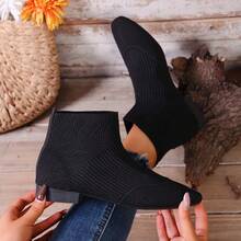 Bequemer einfarbiger Sportsstoff bietet ganztägigen Komfort für Strand ...