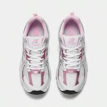 New Balance 530 Pink Sugar GS Niñas GR530RK | Moda de Mujer | SHEIN México