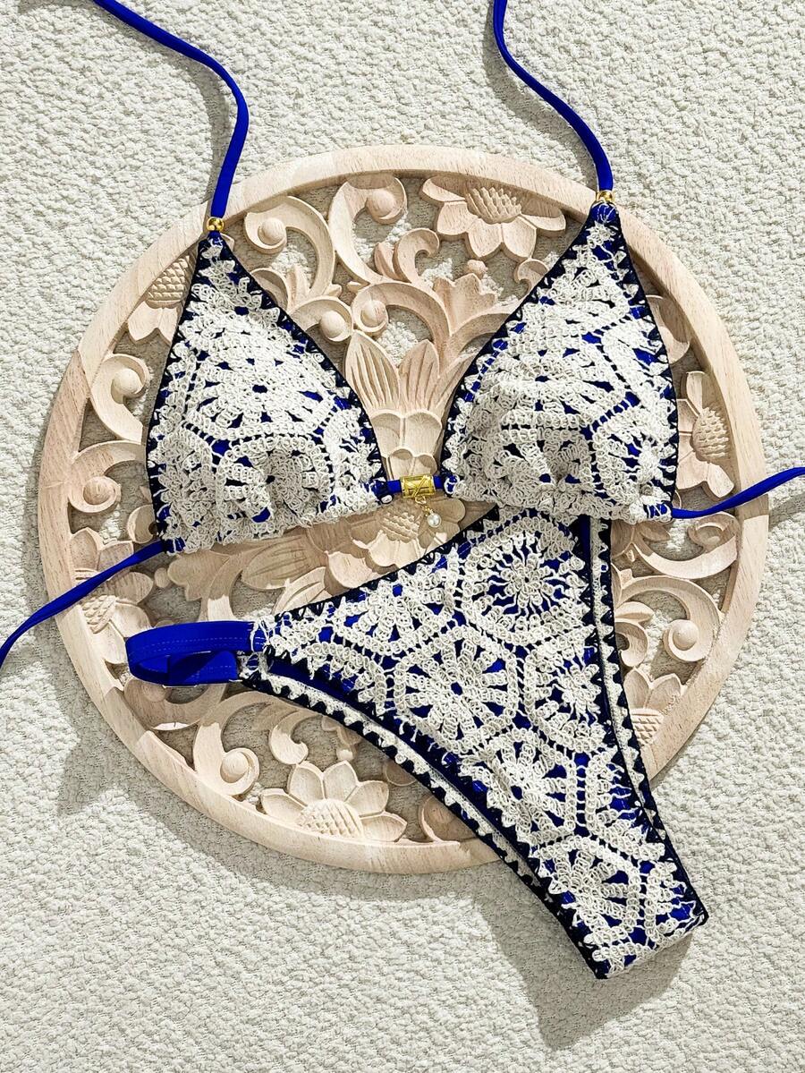 Maiô Bikini Floral Sexy com Borda Dentada e Costas com Amarração de ...