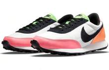 Nike Zapatillas de mujer Daybreak "Summit White Sunset Pulse" de color ...
