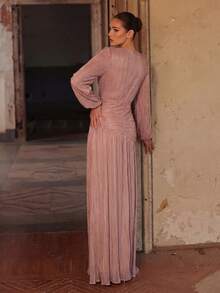 Faeriesty Elegant Round Neck Front Cutout Evening Gown, Suitable For ...