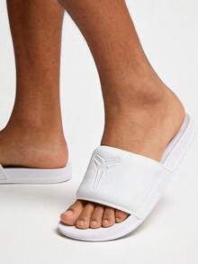 Nike Kobe Offcourt Comfortable, Slip-Resistant, And Wear-Resistant Slip ...