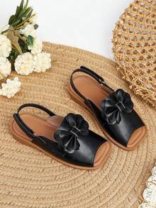 Summer Beautiful Bow Girls Flat Versatile Beach Sandals for Sale ...
