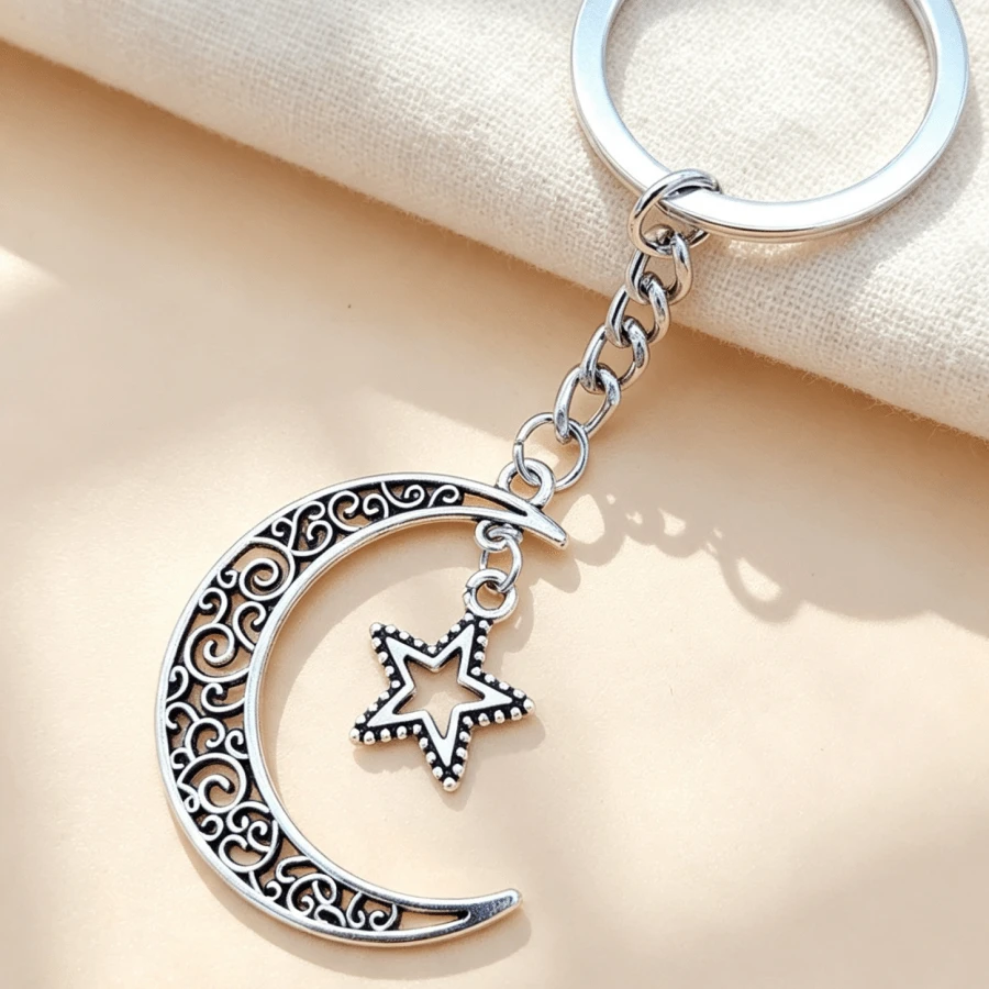 1pc.Vintage Hollow Carved Crescent Moon Star Metal Keychain, Retro ...